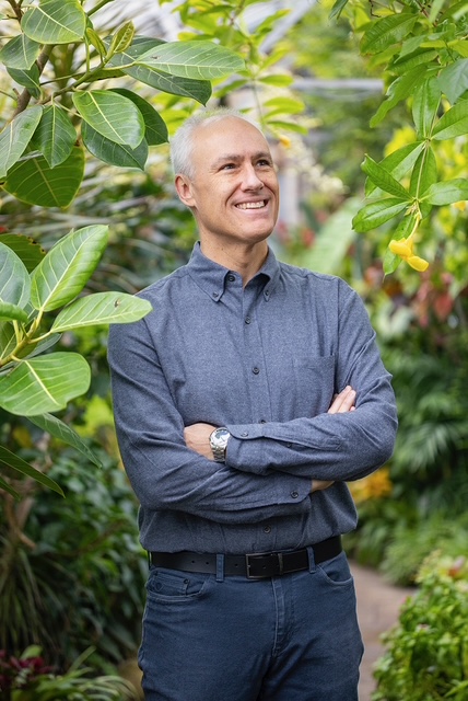 The Wild Ride of an Extraordinary Bean: How Vanilla Went from Rare ...
